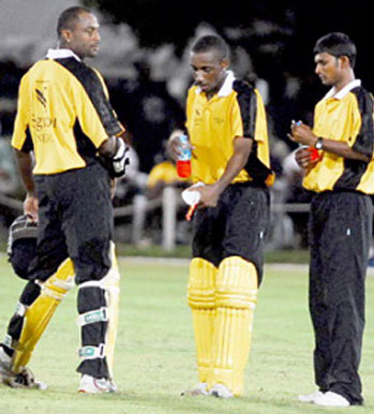 Floyd Reifer and Nekoli Parris getting assistance from 12th man ...