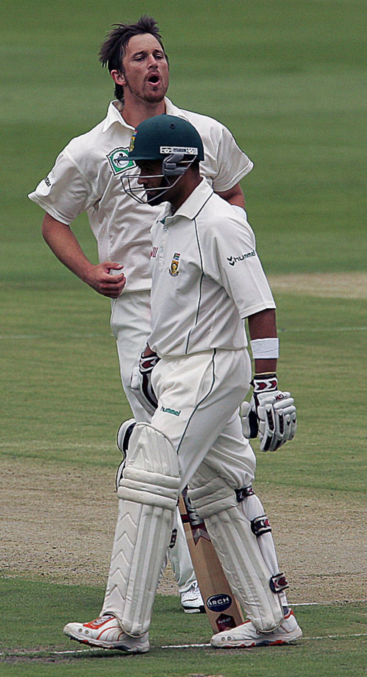 Shane Bond celebrates the wicket of Ashwell Prince | ESPNcricinfo.com