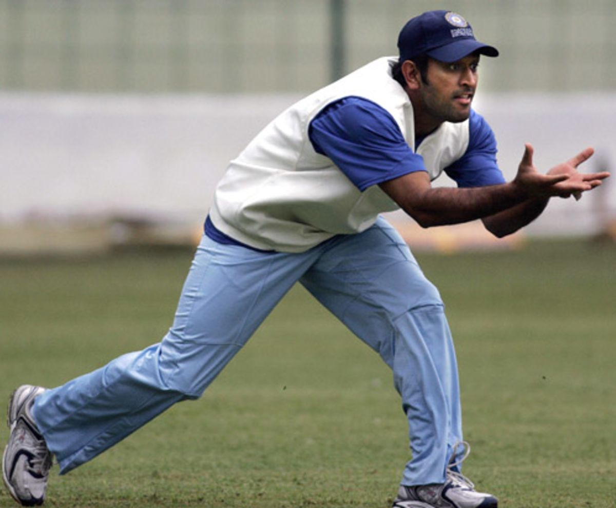 Mahendra Singh Dhoni takes part in fielding practice | ESPNcricinfo.com