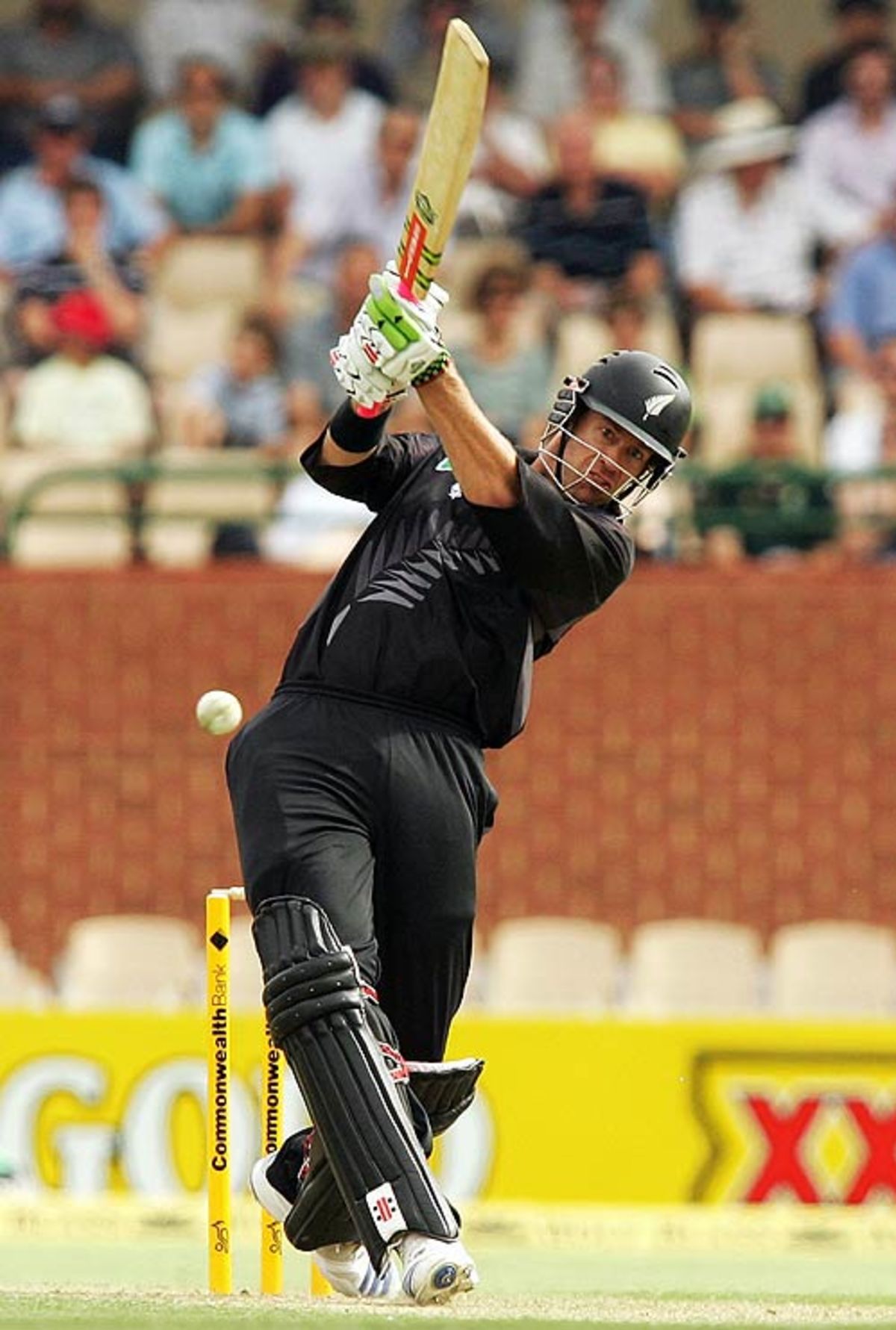 Jacob Oram smashed a 38-ball 32 to lift New Zealand to 254 ...