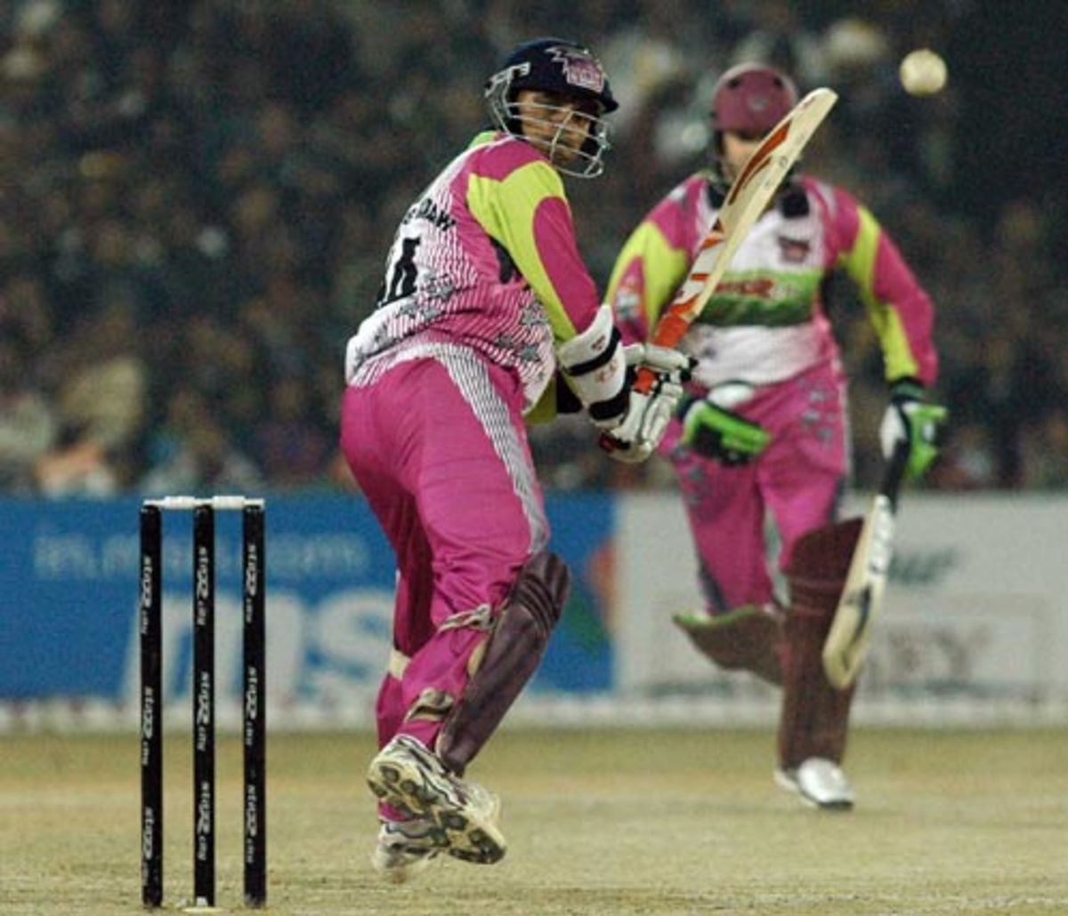 Chennai Superstars do a victory lap | ESPNcricinfo.com