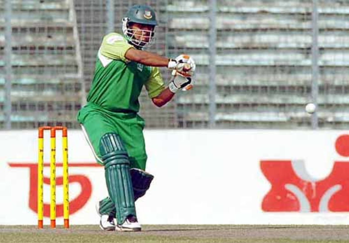 Shahriar Nafees poses with his Man-of-the-Match award | ESPNcricinfo.com