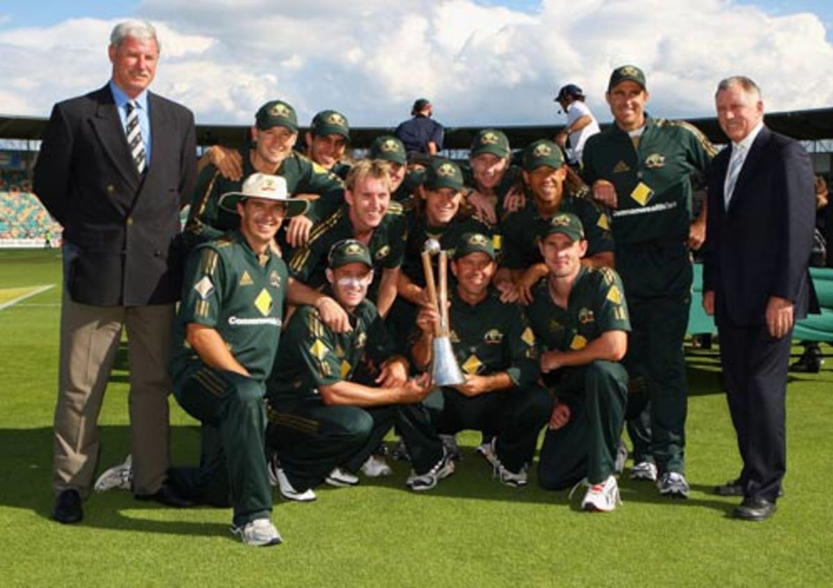 Ricky Ponting shows off the Chappell-Hadlee Trophy | ESPNcricinfo.com