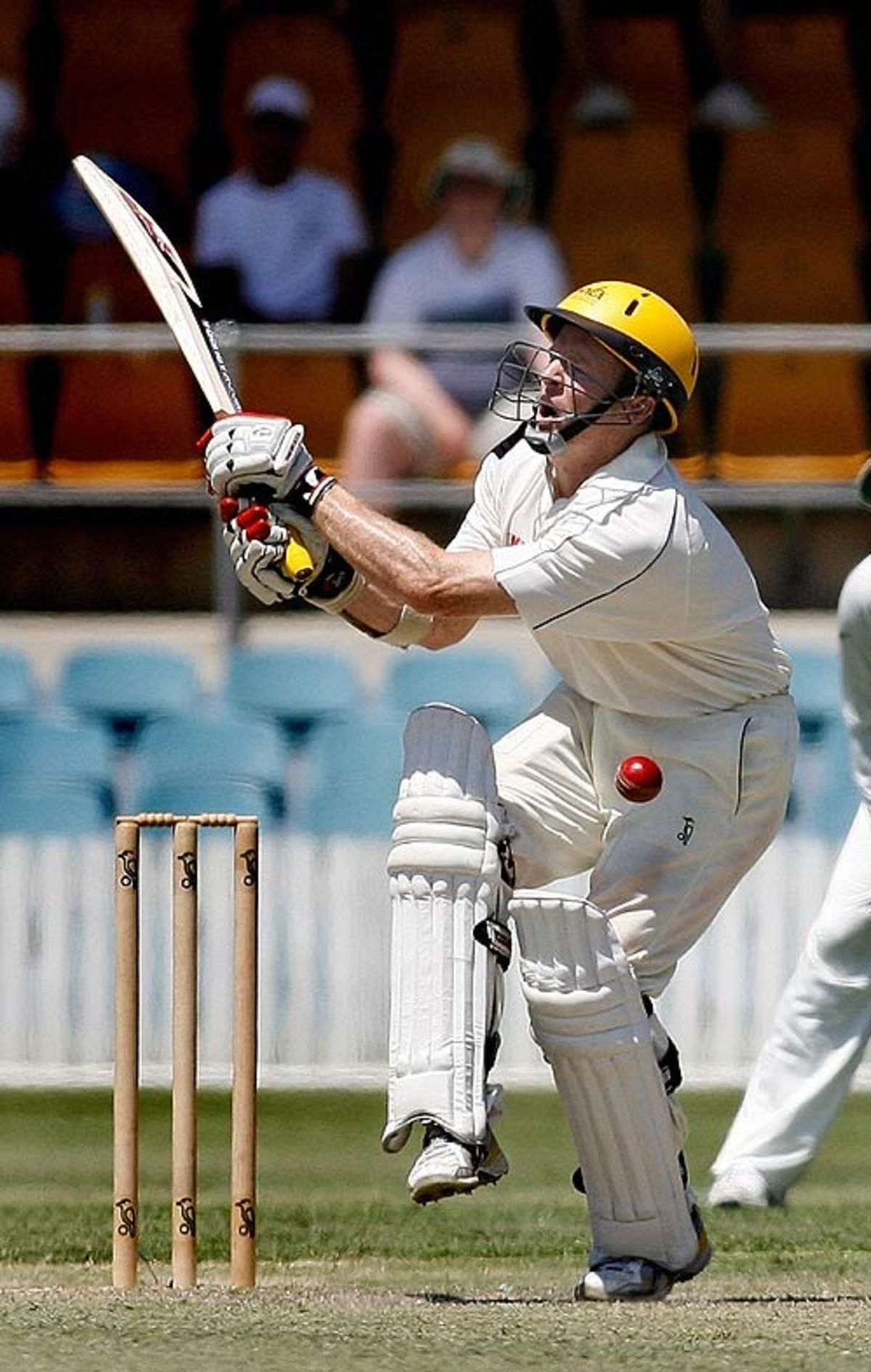 VRV Singh runs in to bowl | ESPNcricinfo.com