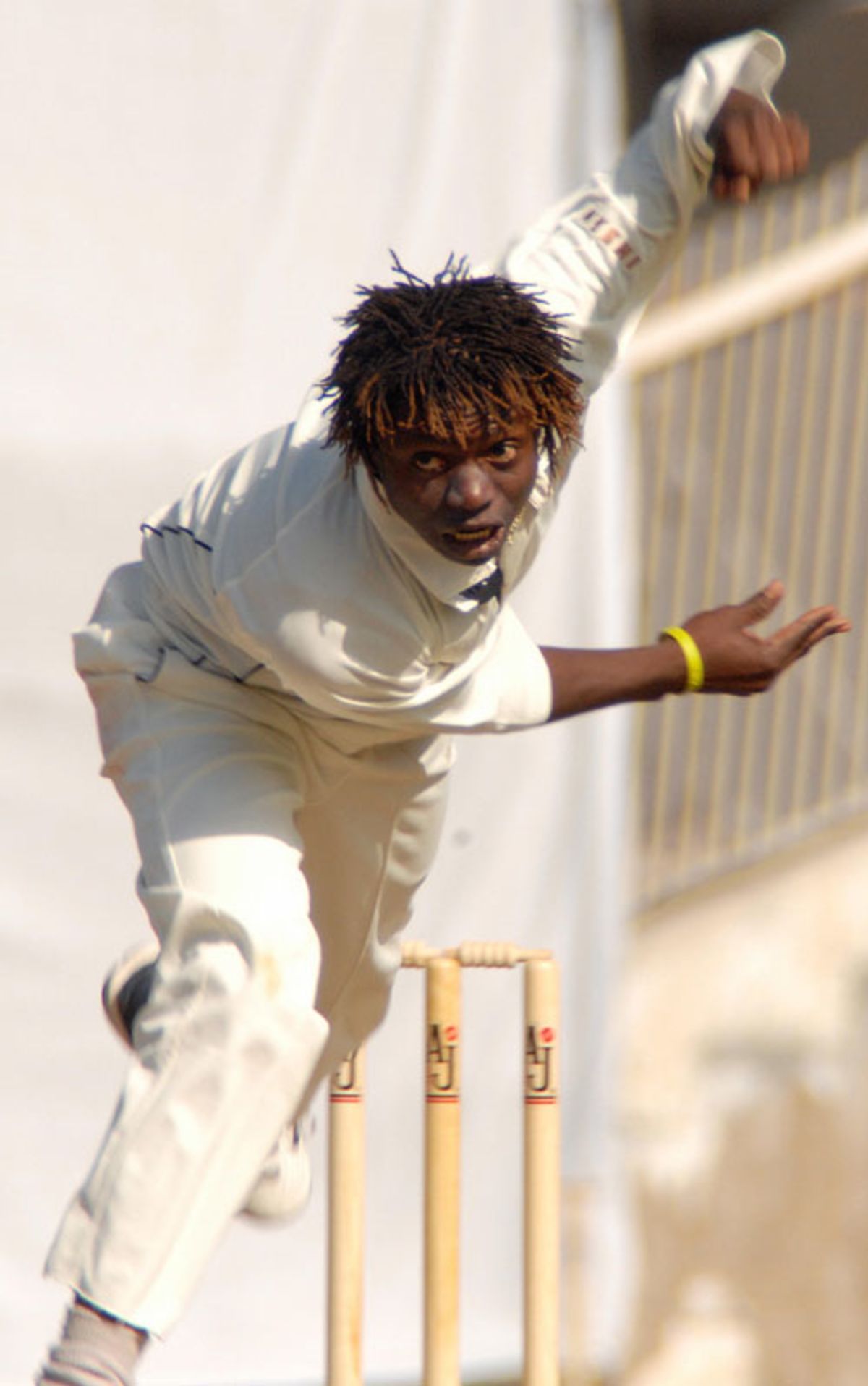 Geoff Lawson conducts a fielding session | ESPNcricinfo.com