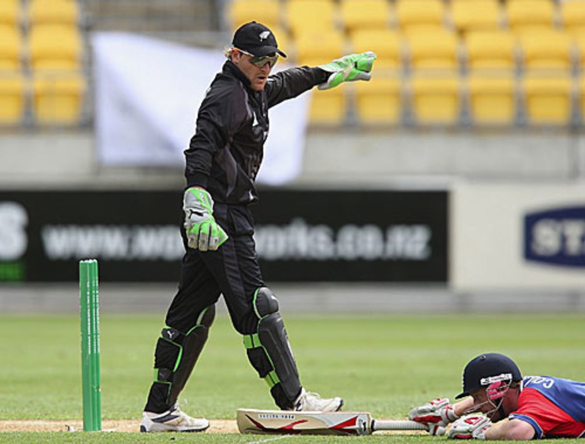 Brendon McCullum celebrates the run out of Paul Collingwood ...
