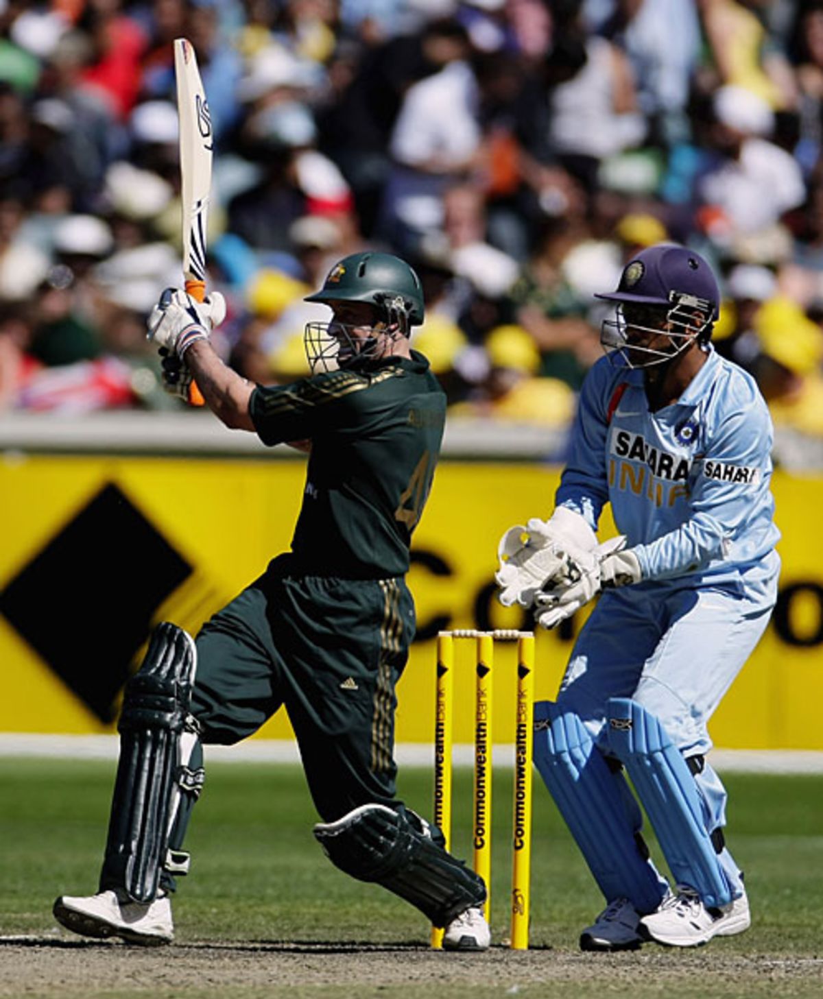 Michael Hussey pulls during his fifty | ESPNcricinfo.com