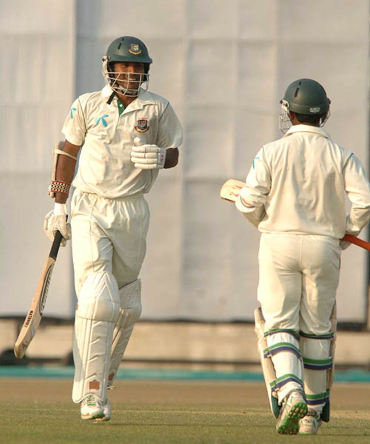 Aftab Ahmed tries to force one through the off side | ESPNcricinfo.com