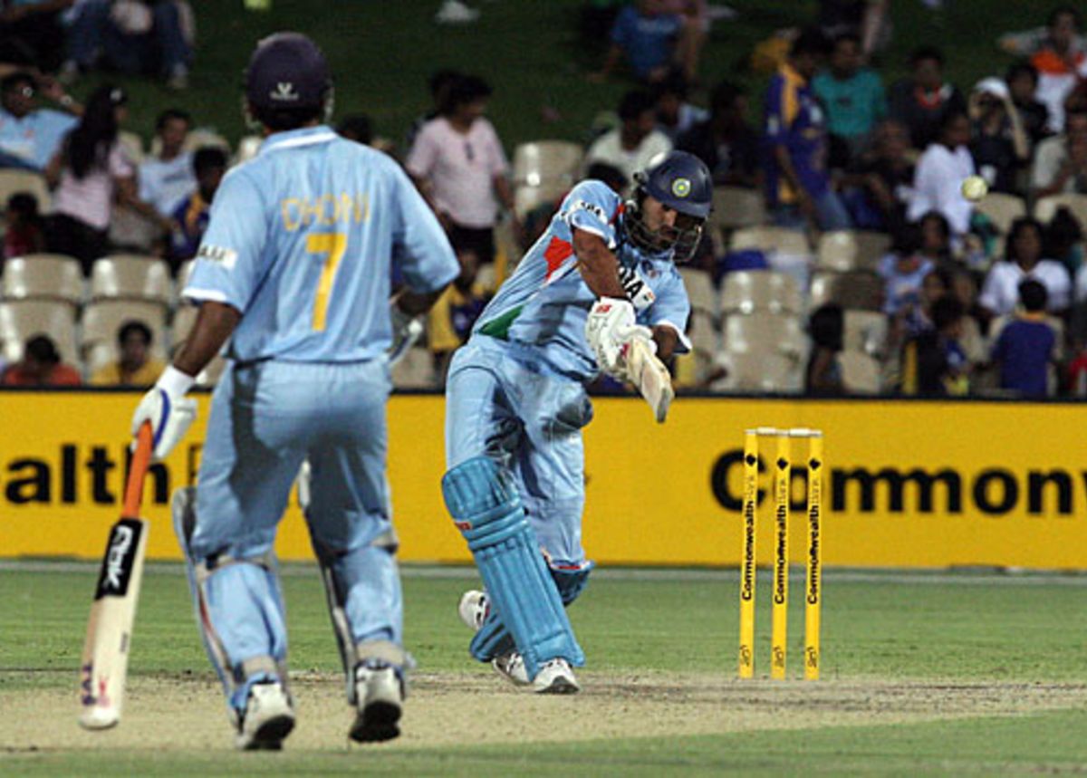 Mahendra Singh Dhoni dives flat out to make the crease | ESPNcricinfo.com
