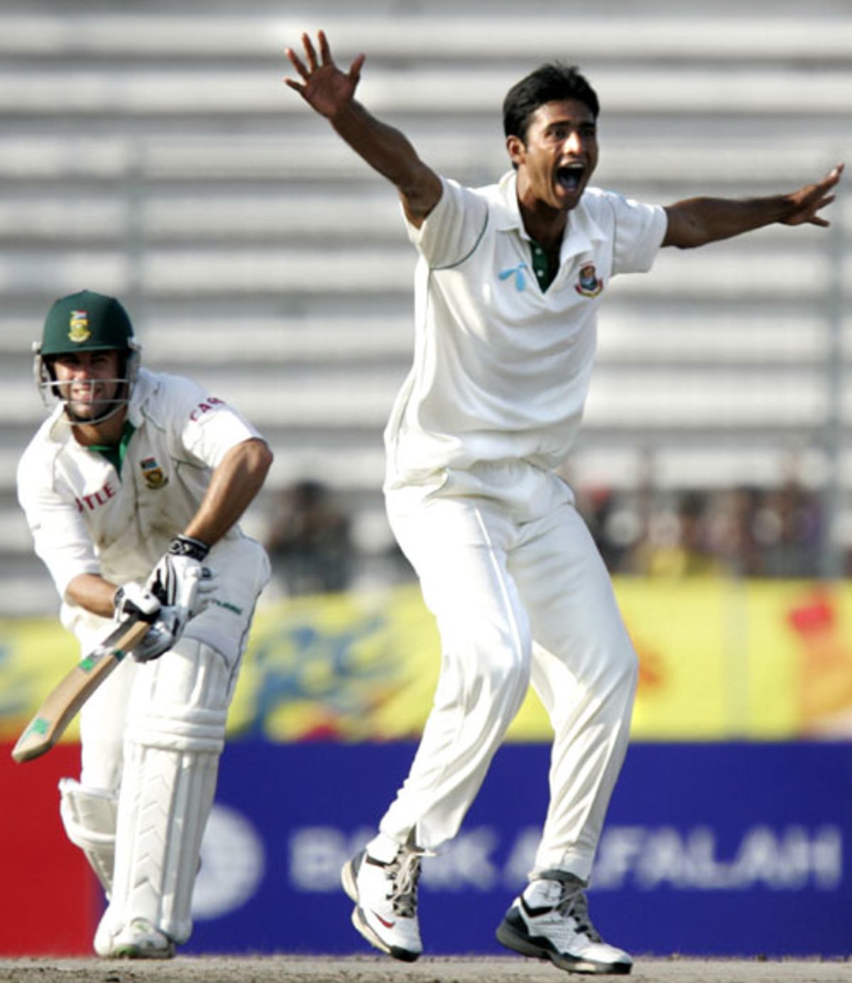 Shahadat Hossain makes a successful appeal against Neil McKenzie ...