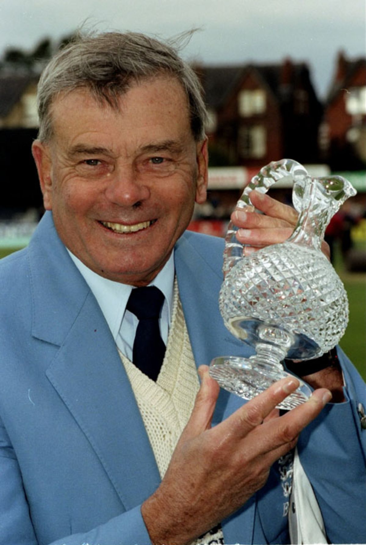 Dickie Bird receives a jug after his last match | ESPNcricinfo.com