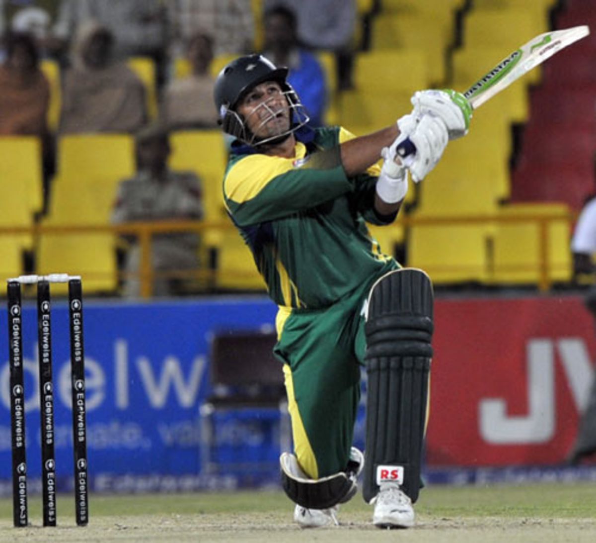 Humayun Farhat smashes one of his four sixes | ESPNcricinfo.com