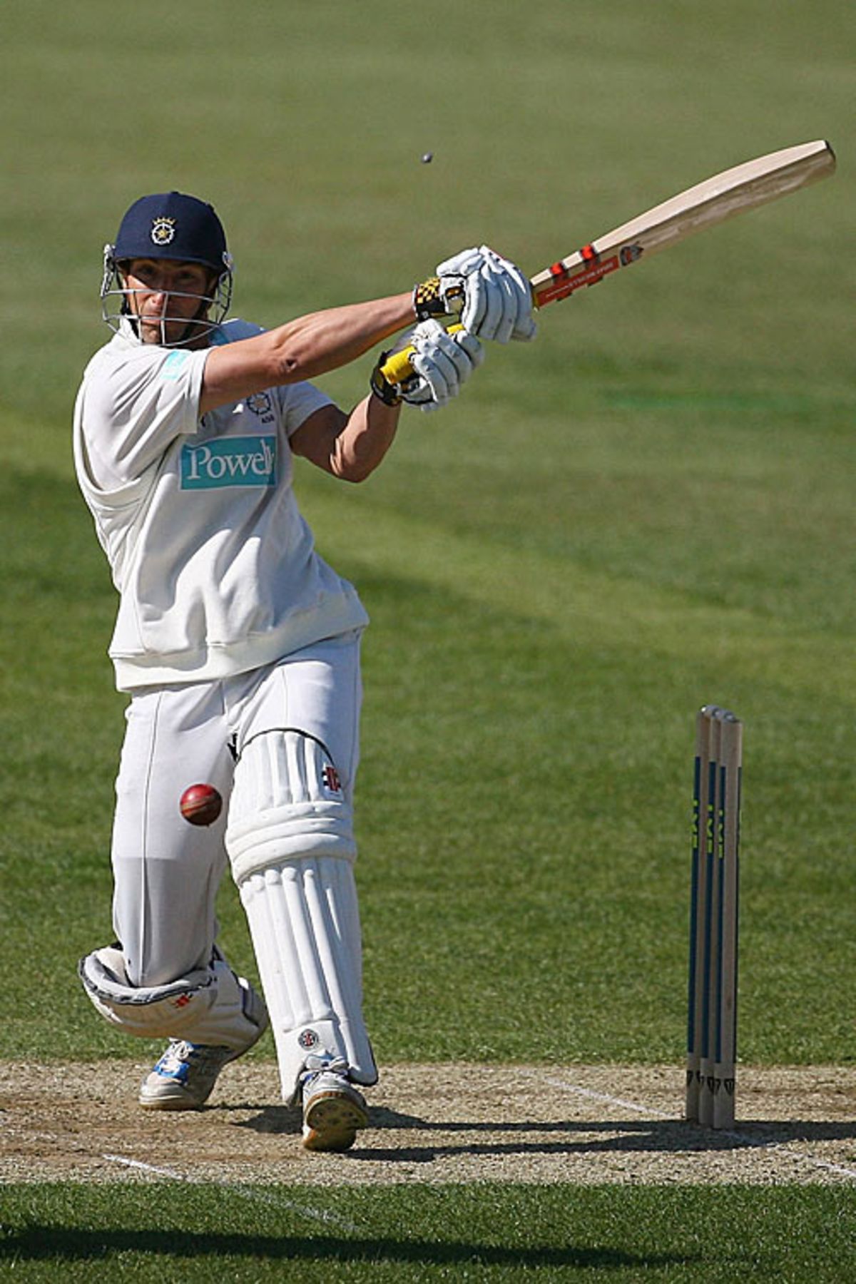 Paul Collingwood, Ryan Sidebottom, Kevin Pietersen and Ian Bell in ...