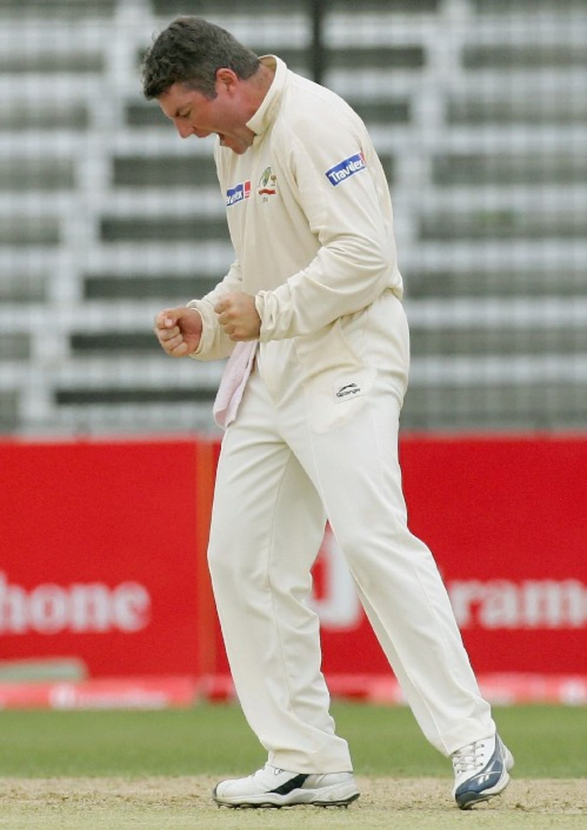 Stuart MacGill roars with joy | ESPNcricinfo.com
