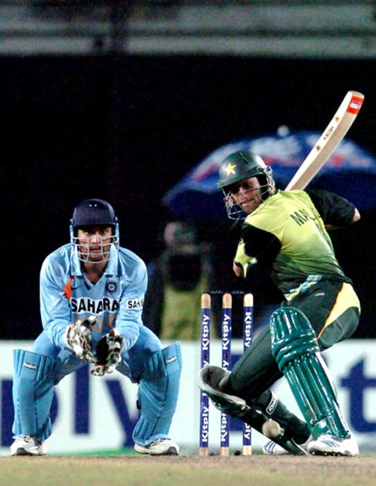 Yuvraj Singh plays one late to third man | ESPNcricinfo.com