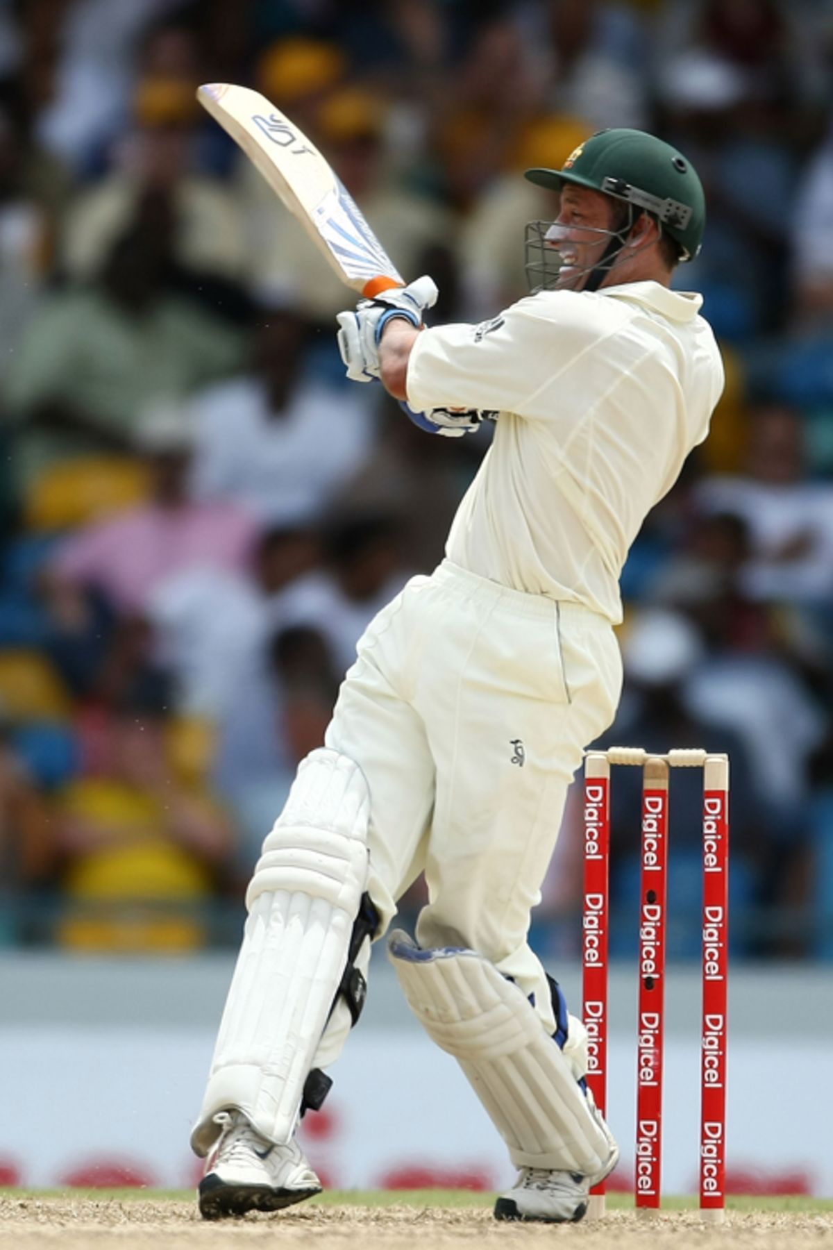 Michael Hussey hooks for six | ESPNcricinfo.com