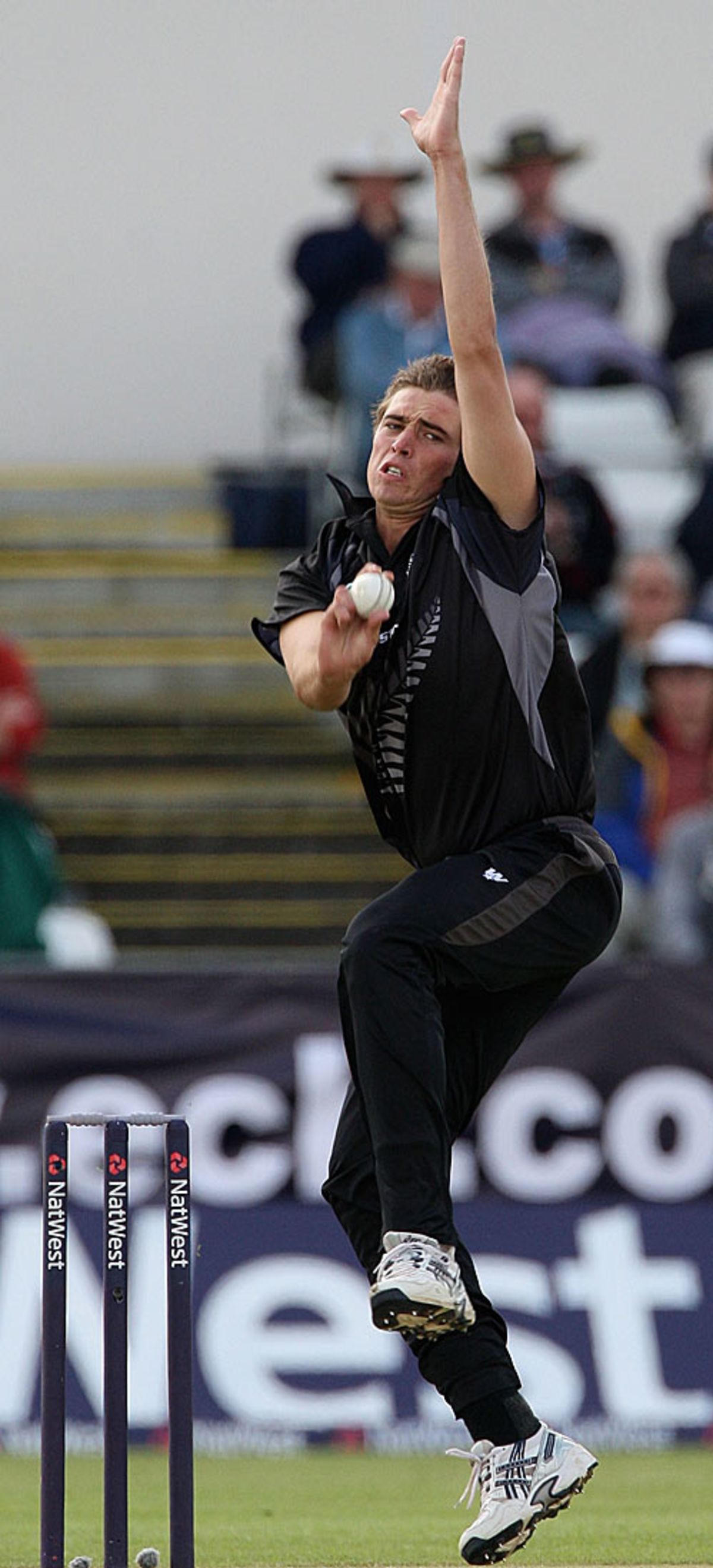 Tim Southee flies into bowl on his one-day debut | ESPNcricinfo.com