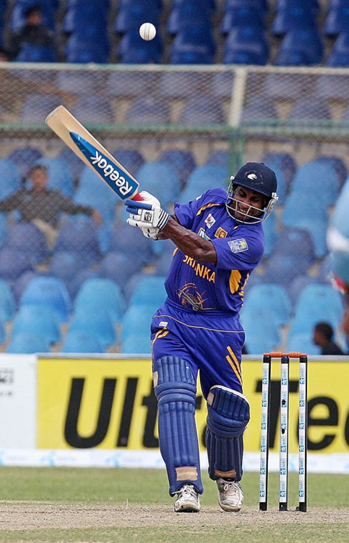 Sanath Jayasuriya attempts to hit behind the wicket | ESPNcricinfo.com