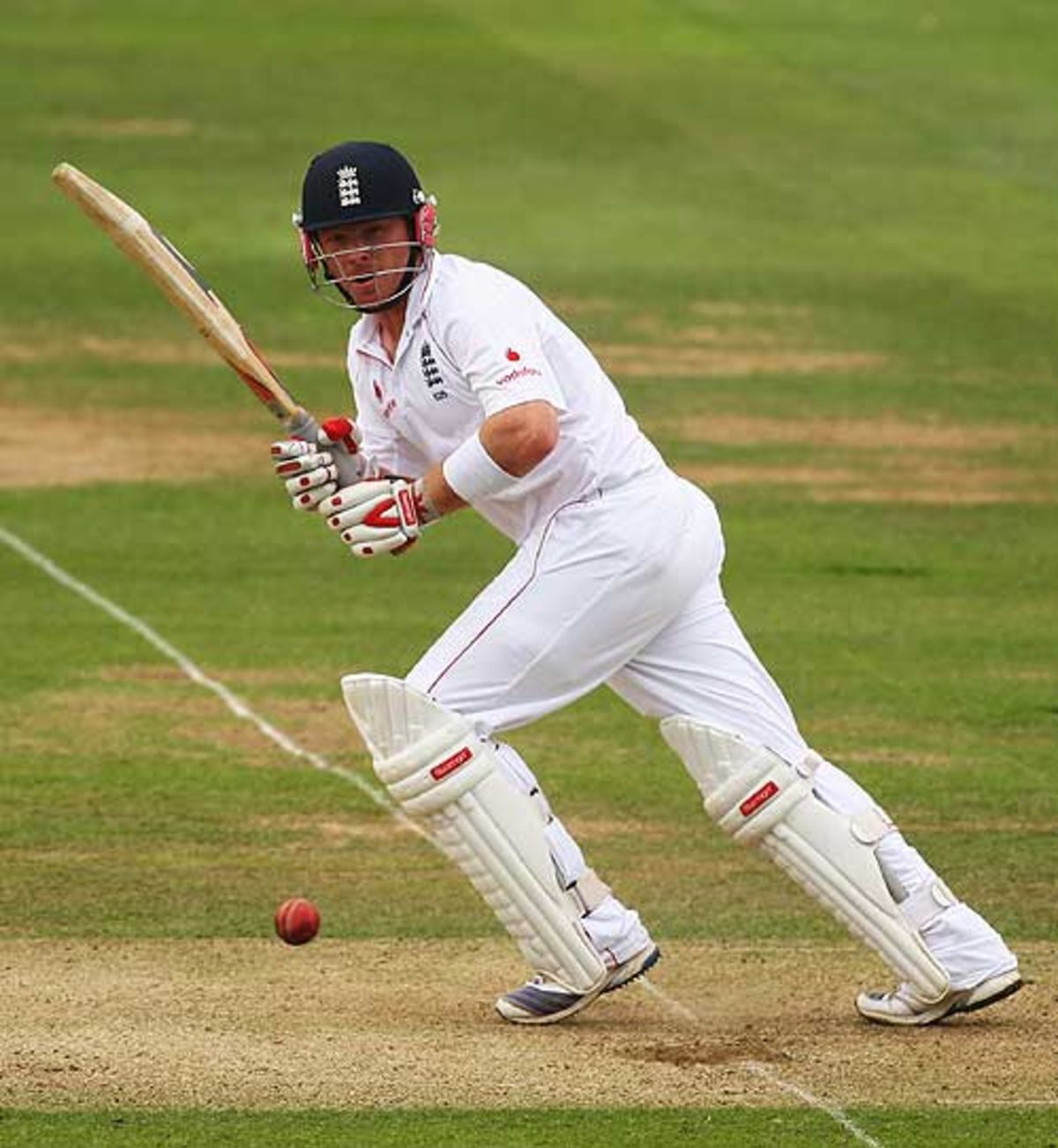 Kevin Pietersen took an early blow from Dale Steyn | ESPNcricinfo.com