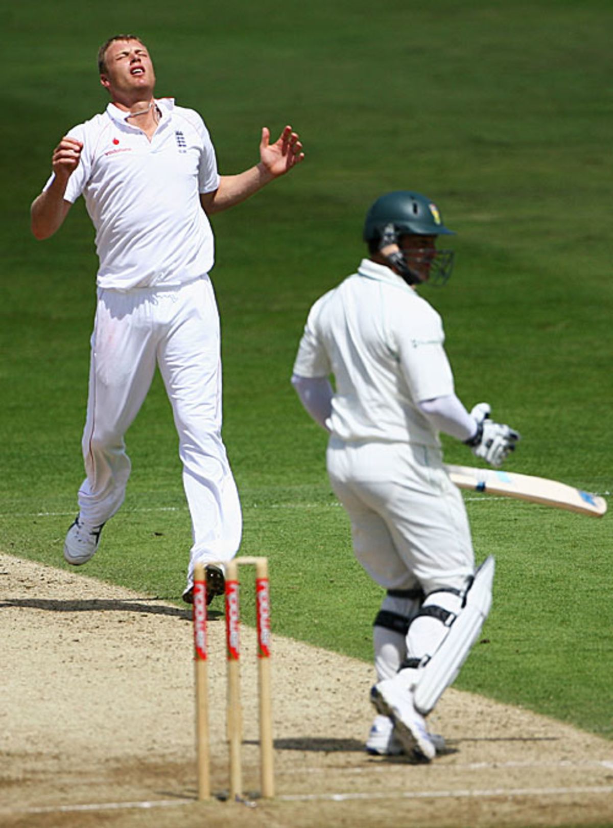 Andrew Flintoff is frustrated when Mark Boucher plays and misses once ...