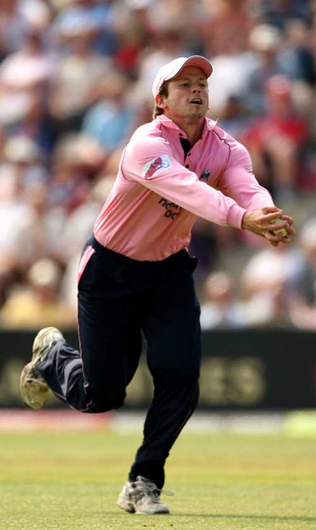 Steve Harmison feels the heat as Durham were comprehensively walloped ...