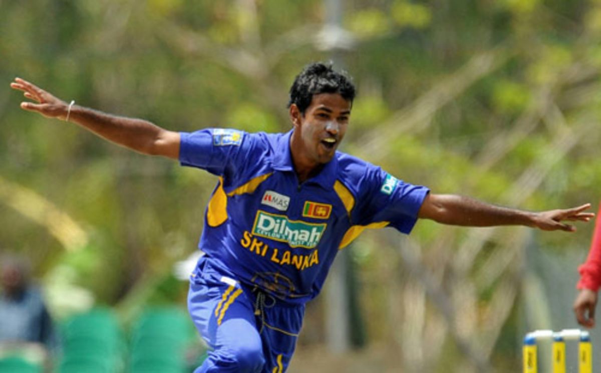 Nuwan Kulasekara jumps for joy after dismissing Irfan Pathan | ESPNcricinfo.com