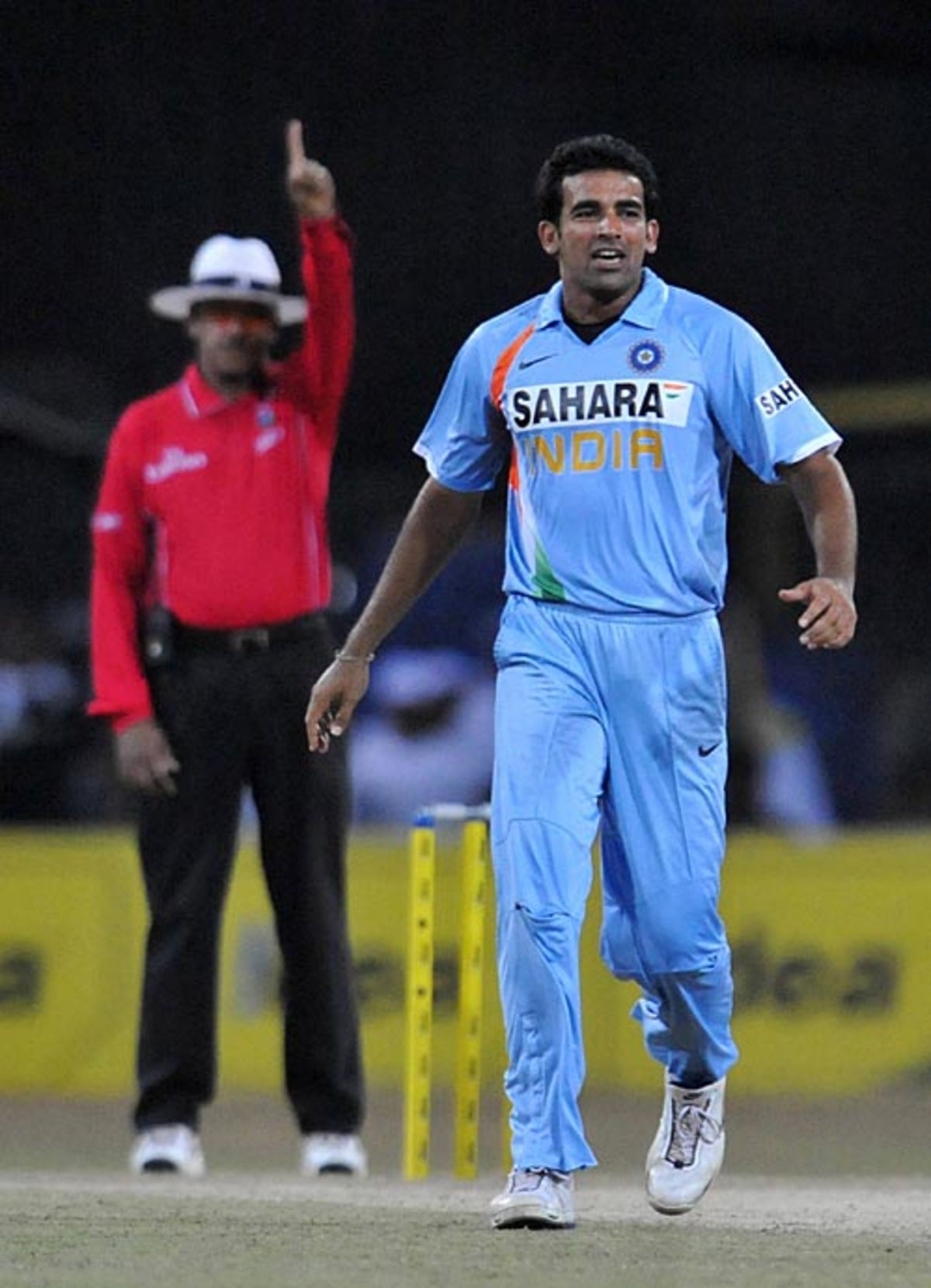 Zaheer Khan gets an lbw decision in his favour | ESPNcricinfo.com