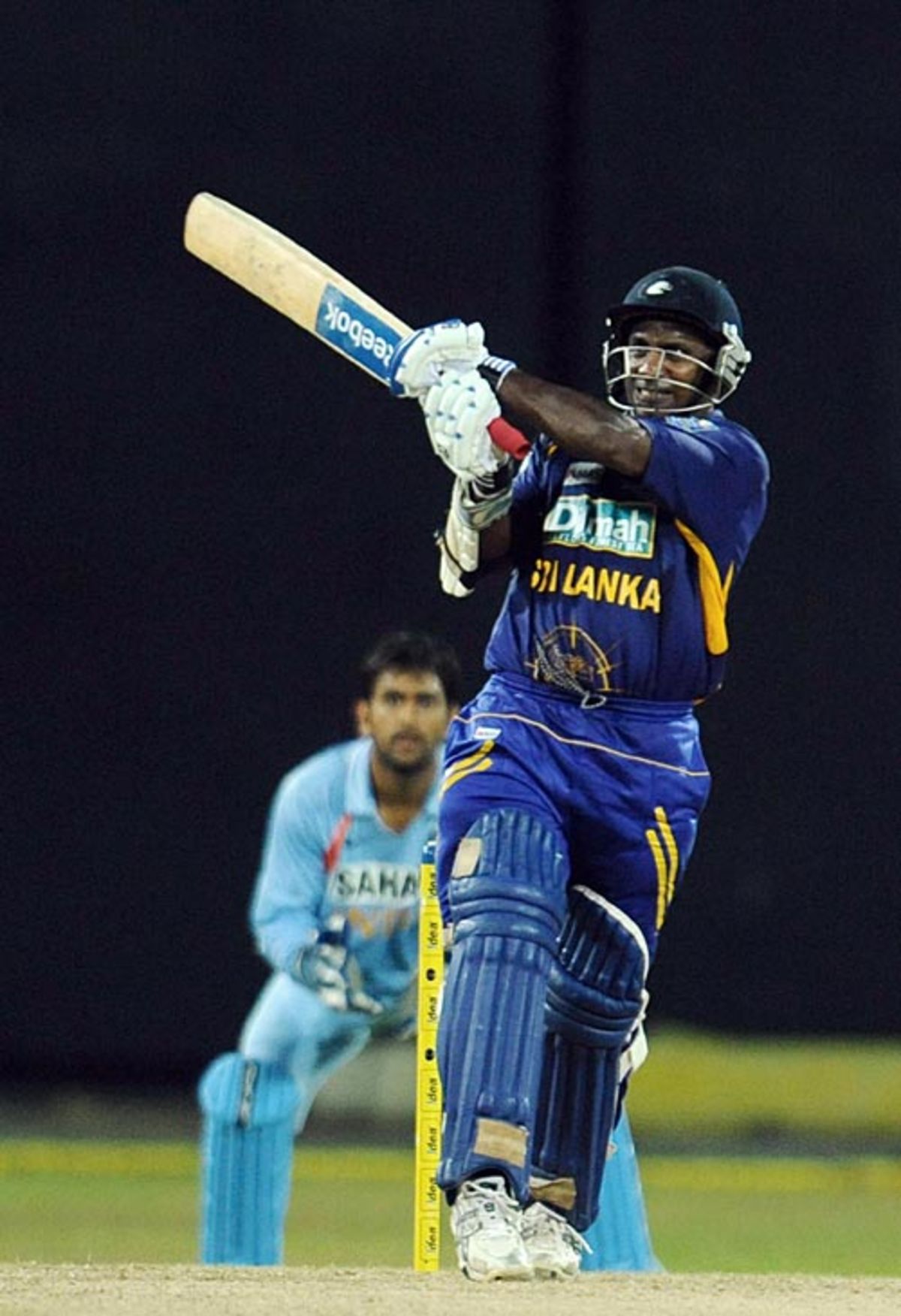 Sanath Jayasuriya smashes Munaf Patel for a six | ESPNcricinfo.com