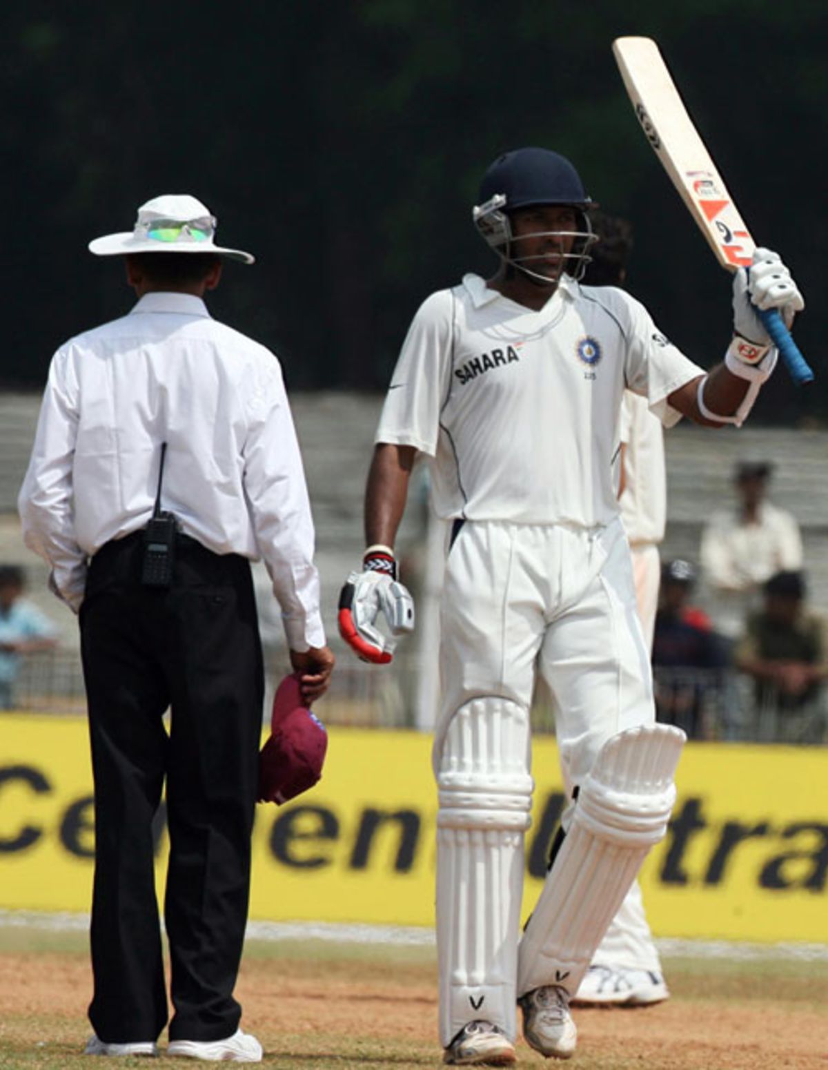 Wasim Jaffer acknowledges the crowd on reaching his fifty ...