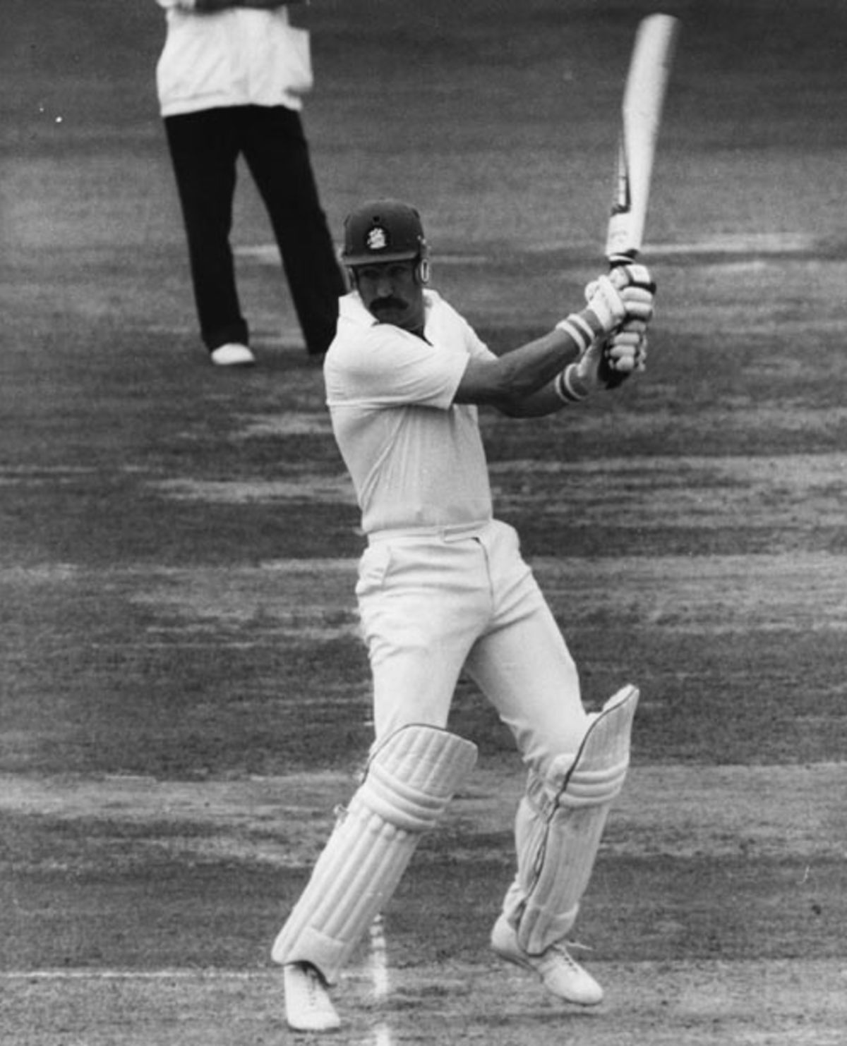 Graham Gooch batting in the Benson & Hedges Cup final | ESPNcricinfo.com
