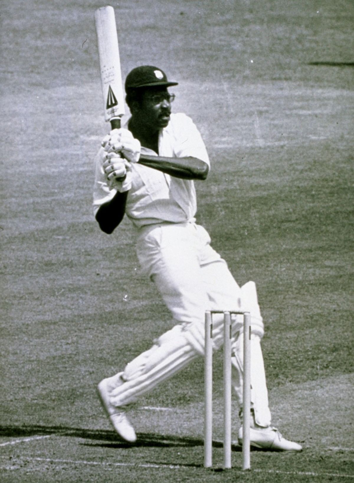 Clive Lloyd pulls on his way to a century | ESPNcricinfo.com