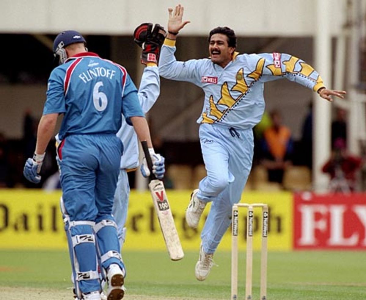 Anil Kumble celebrates the dismissal of Andrew Flintoff | ESPNcricinfo.com