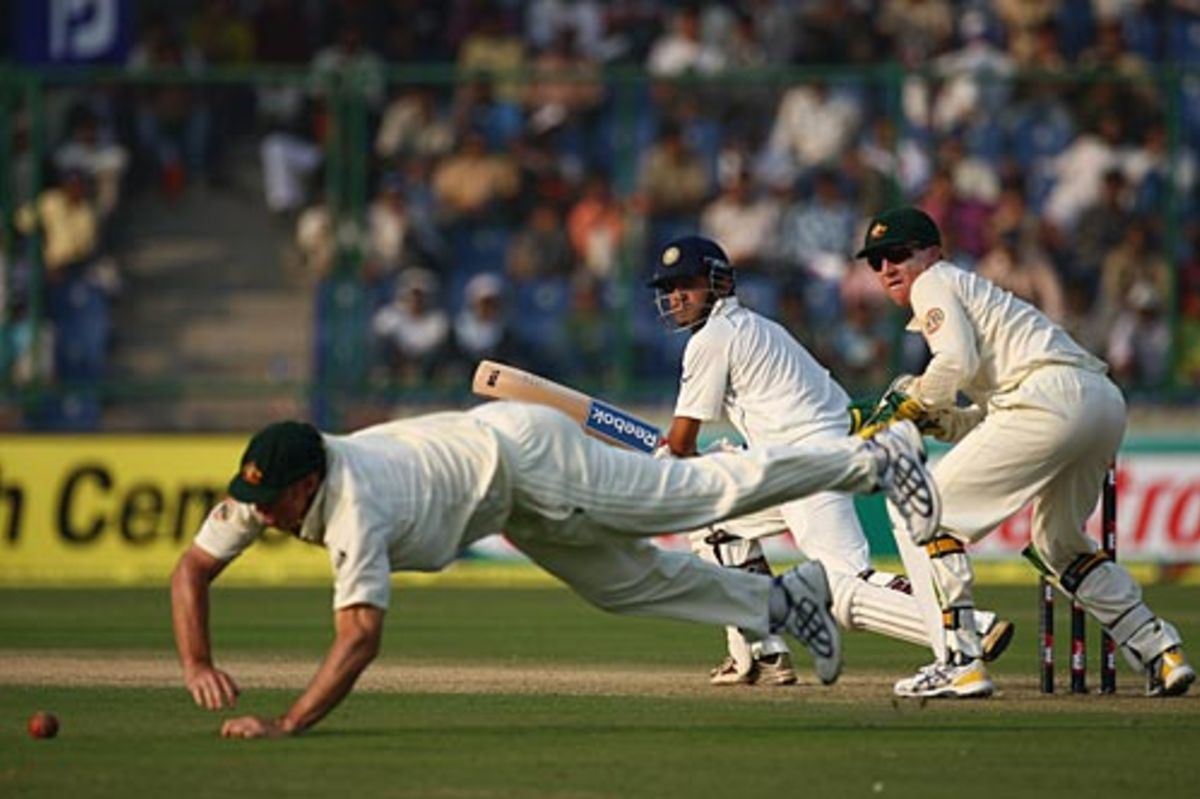 Gautam Gambhir edges past first slip | ESPNcricinfo.com