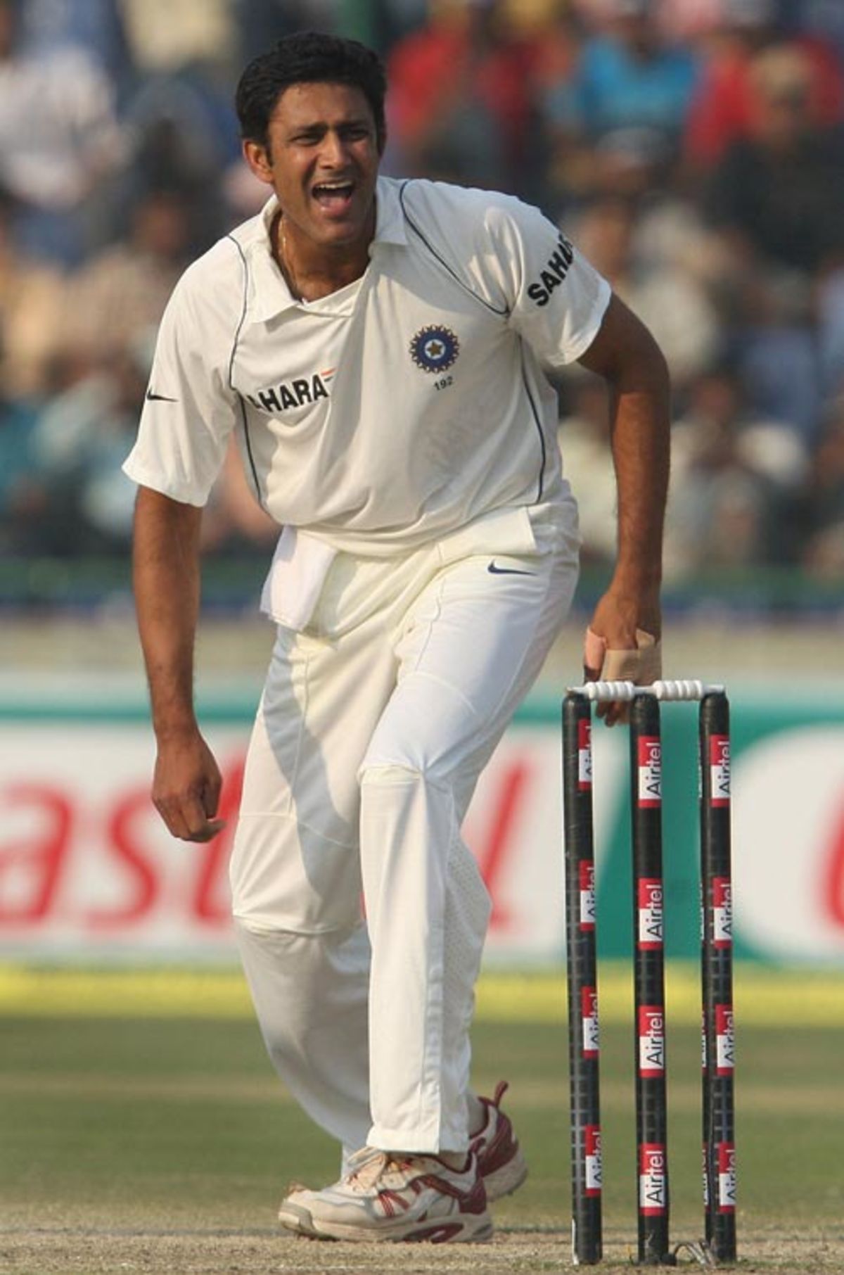 Anil Kumble appeals for an lbw decision during his last bowling spell ...