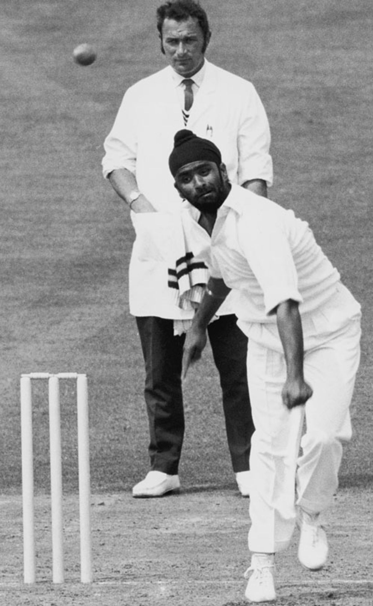 Bishan Bedi bowls | ESPNcricinfo.com