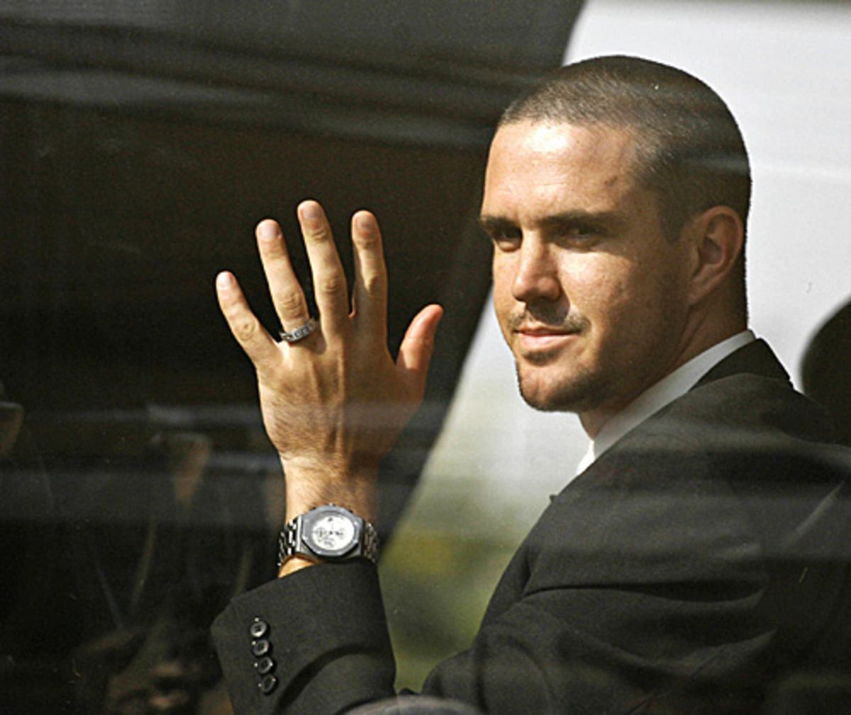 Kevin Pietersen arrives in India | ESPNcricinfo.com