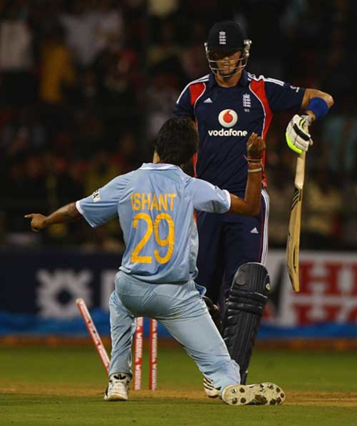 Ishant Sharma doesn't hide his delight after removing Kevin Pietersen ...
