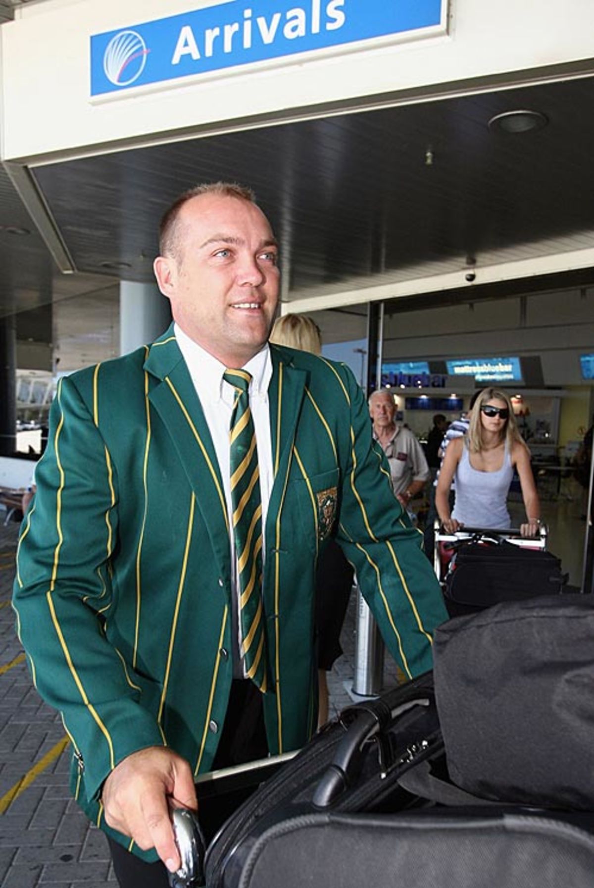 Jacques Kallis arrives in Perth | ESPNcricinfo.com