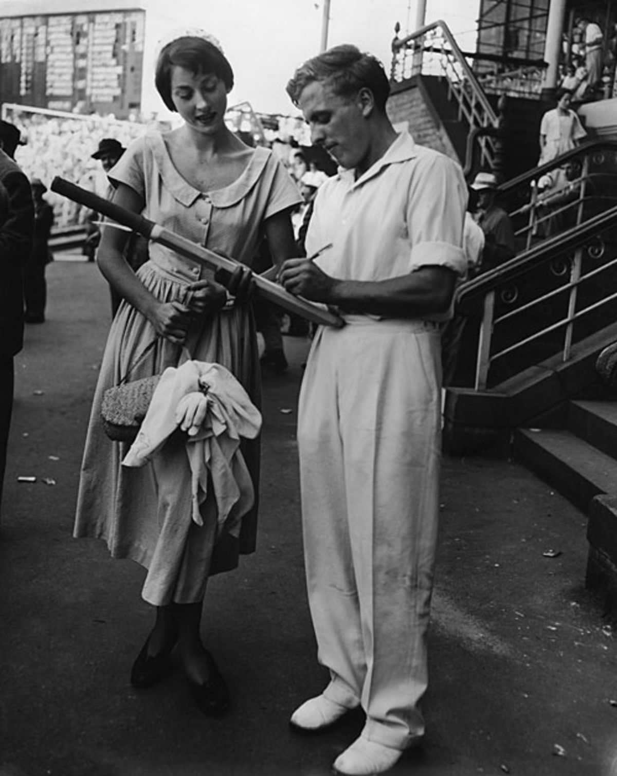 Bob Berry signs a bat for a fan | ESPNcricinfo.com