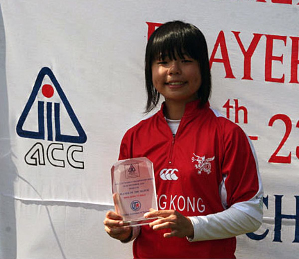 Chan Sau Har shows off her Player of the Match Award against Oman ...