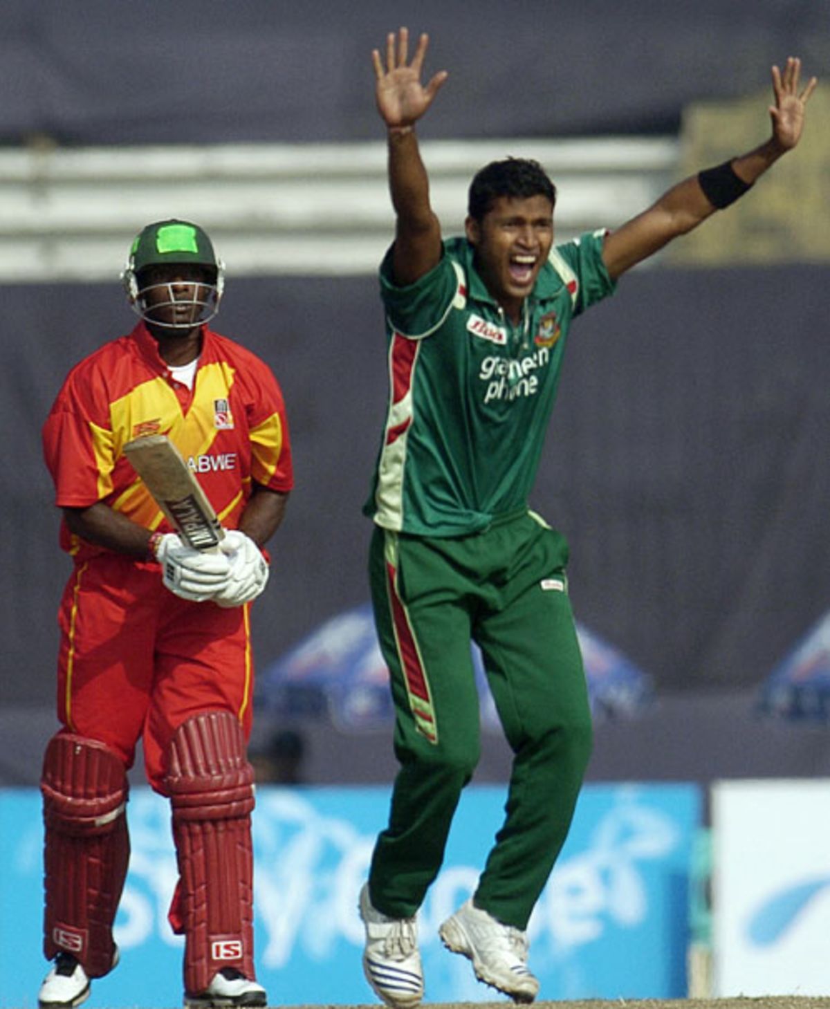 Nazmul Hossain appeals successfully for an lbw against Vusi Sibanda ...