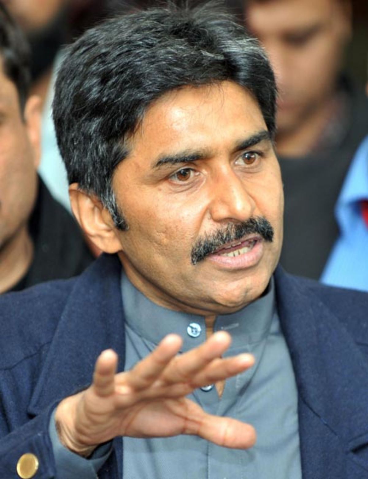 Former Pakistan captain Javed Miandad at a press conference ...