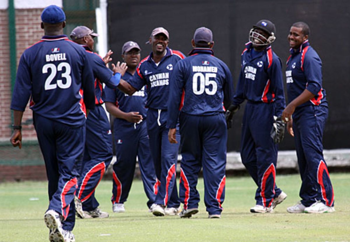 Ryan Bovell takes a diving catch to dismiss Hamish Barton ...