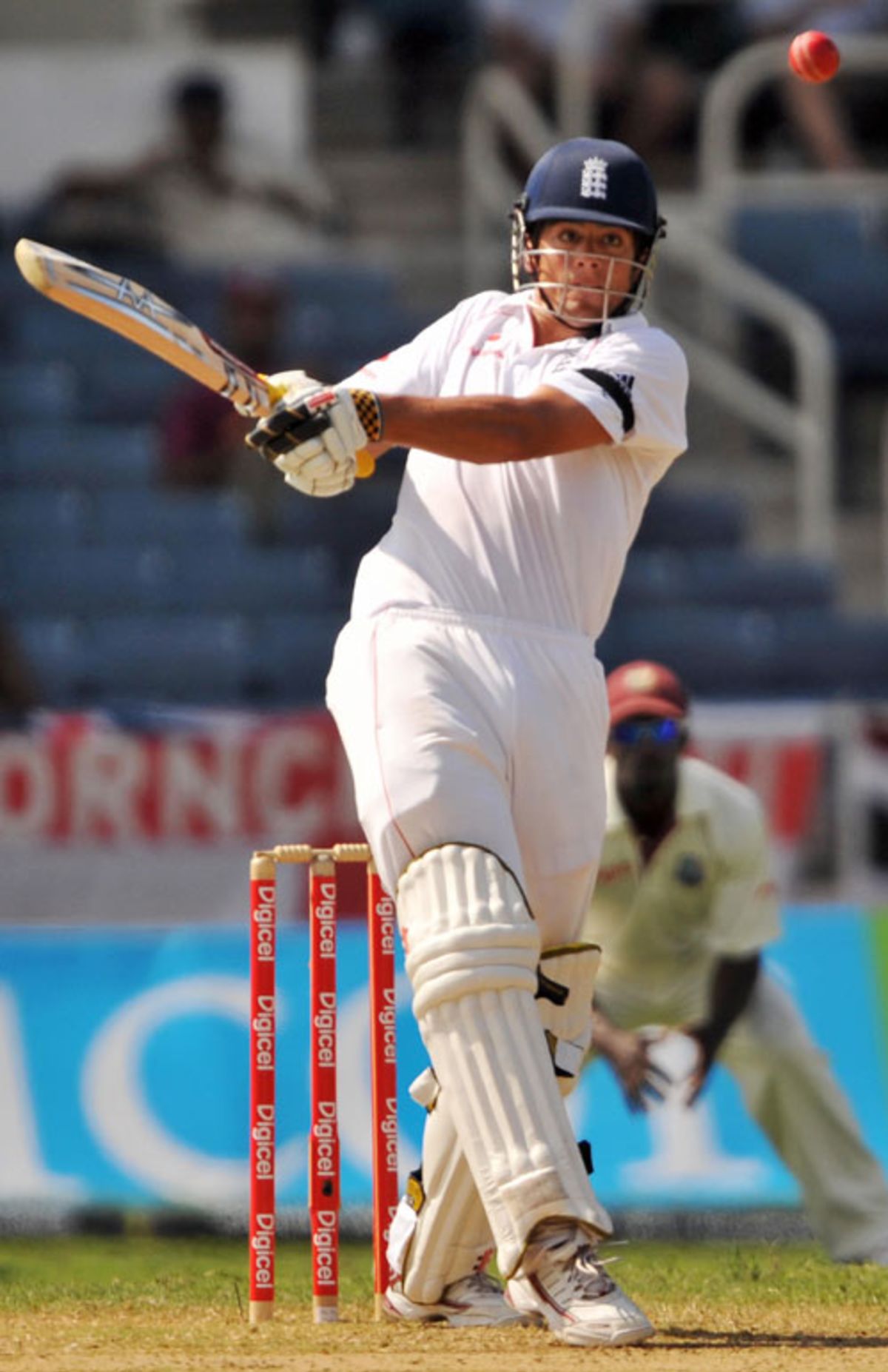 Ian Bell scrambles to safety | ESPNcricinfo.com