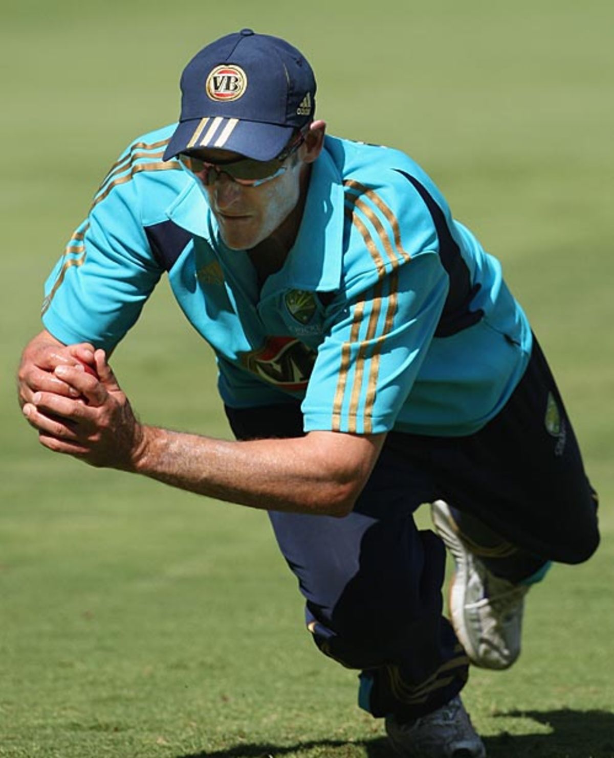 Michael Hussey takes a catch | ESPNcricinfo.com