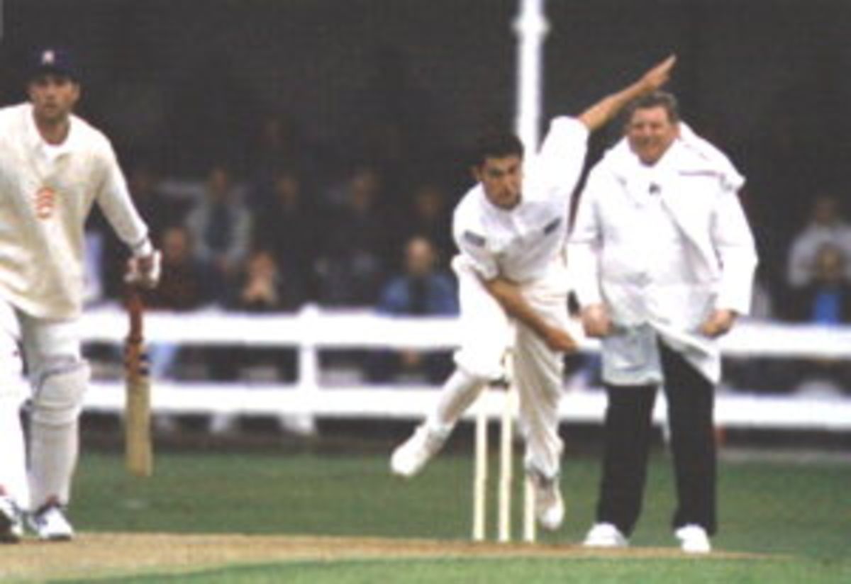 Darren Thomas: bowling | ESPNcricinfo.com