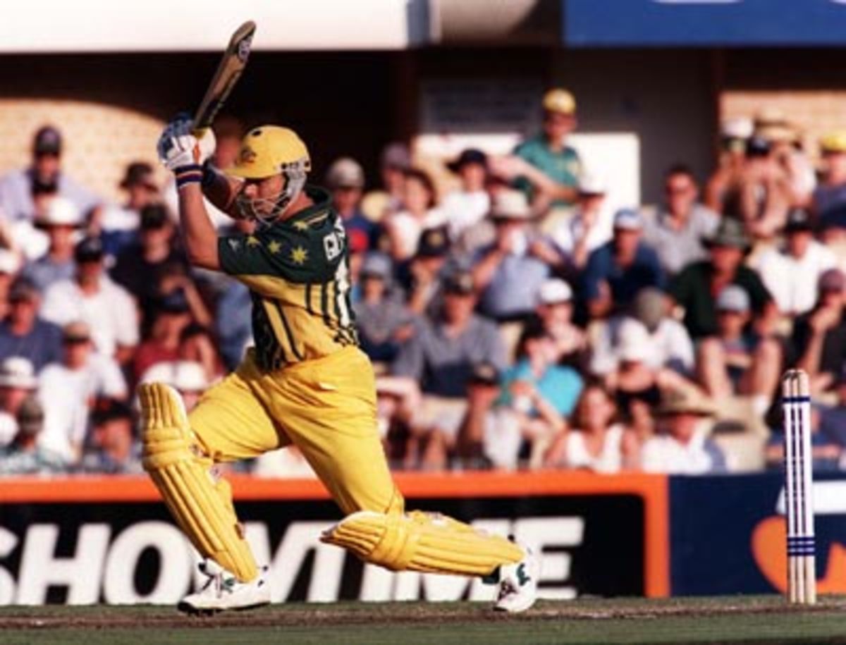 Tom Moody drops Hansie Cronje, Australia v South Africa, Sydney, 1997/98 | ESPNcricinfo.com