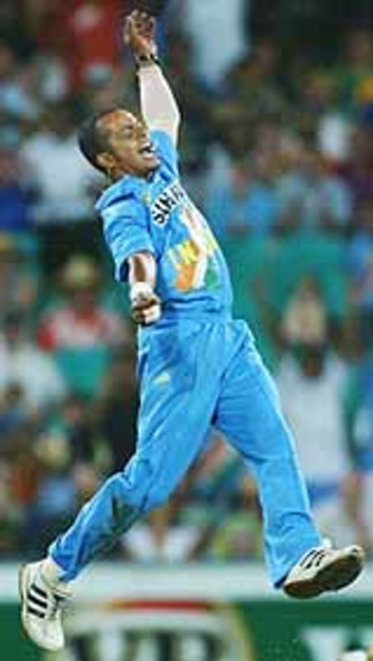 Michael Dighton on the attack | ESPNcricinfo.com