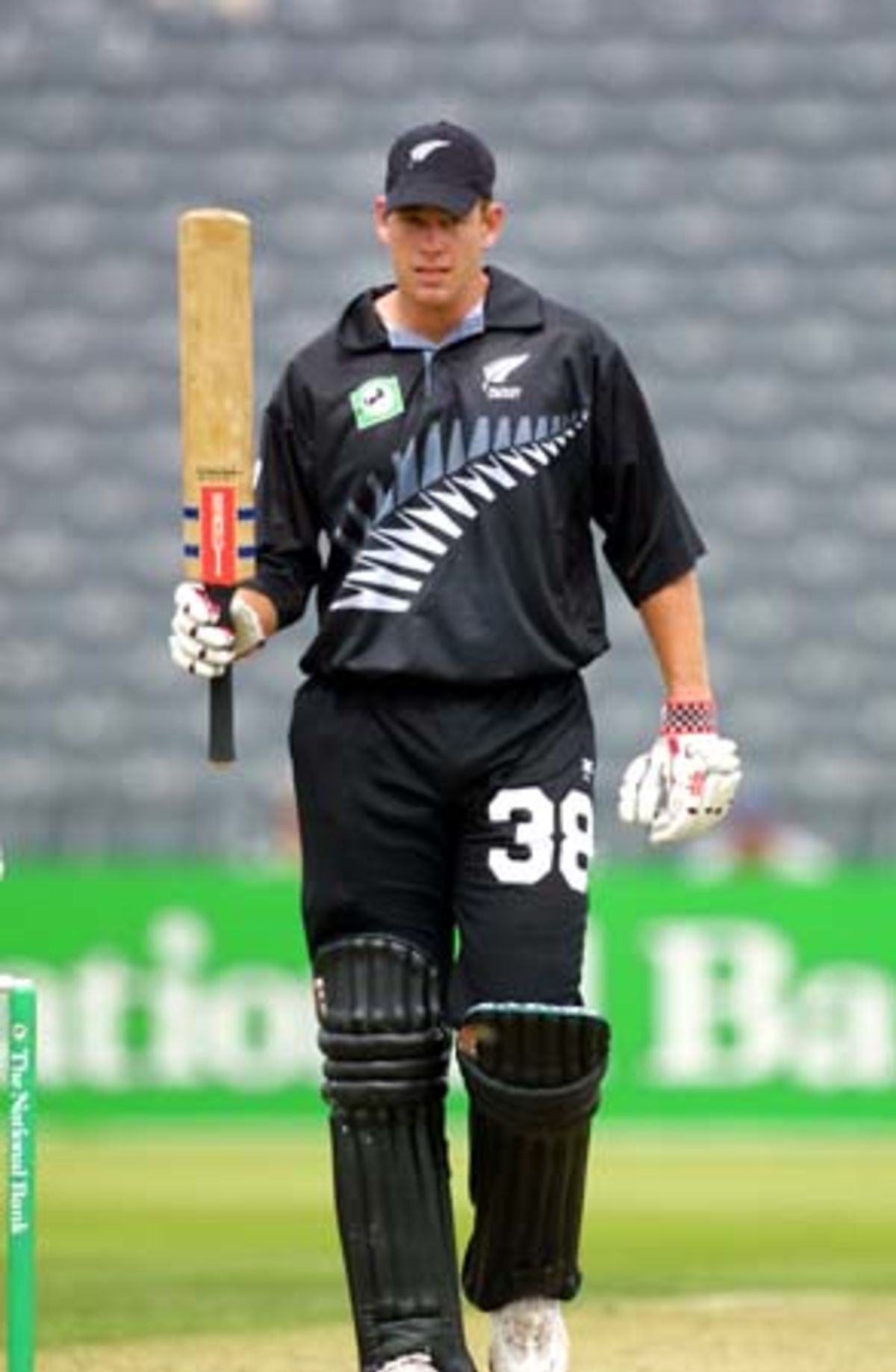 Dharmasena catches Oram over boundary rope | ESPNcricinfo.com