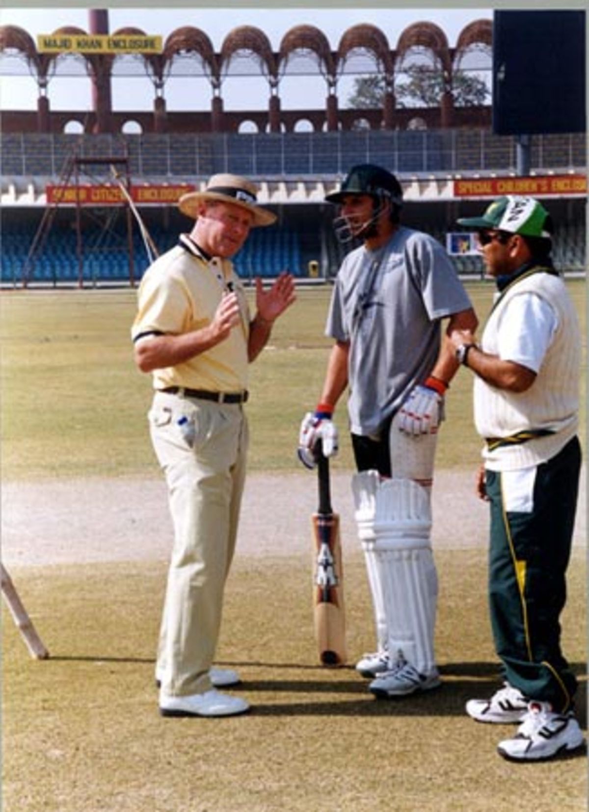 Geoff Boycott lecturing Shahid Afridi while Ali Zia looks on ...